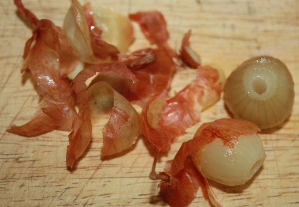 Como pelar fácilmente cebollitas francesas – Cocinando con Marieta